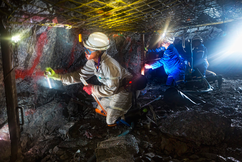 Mining - Valterra Platinum